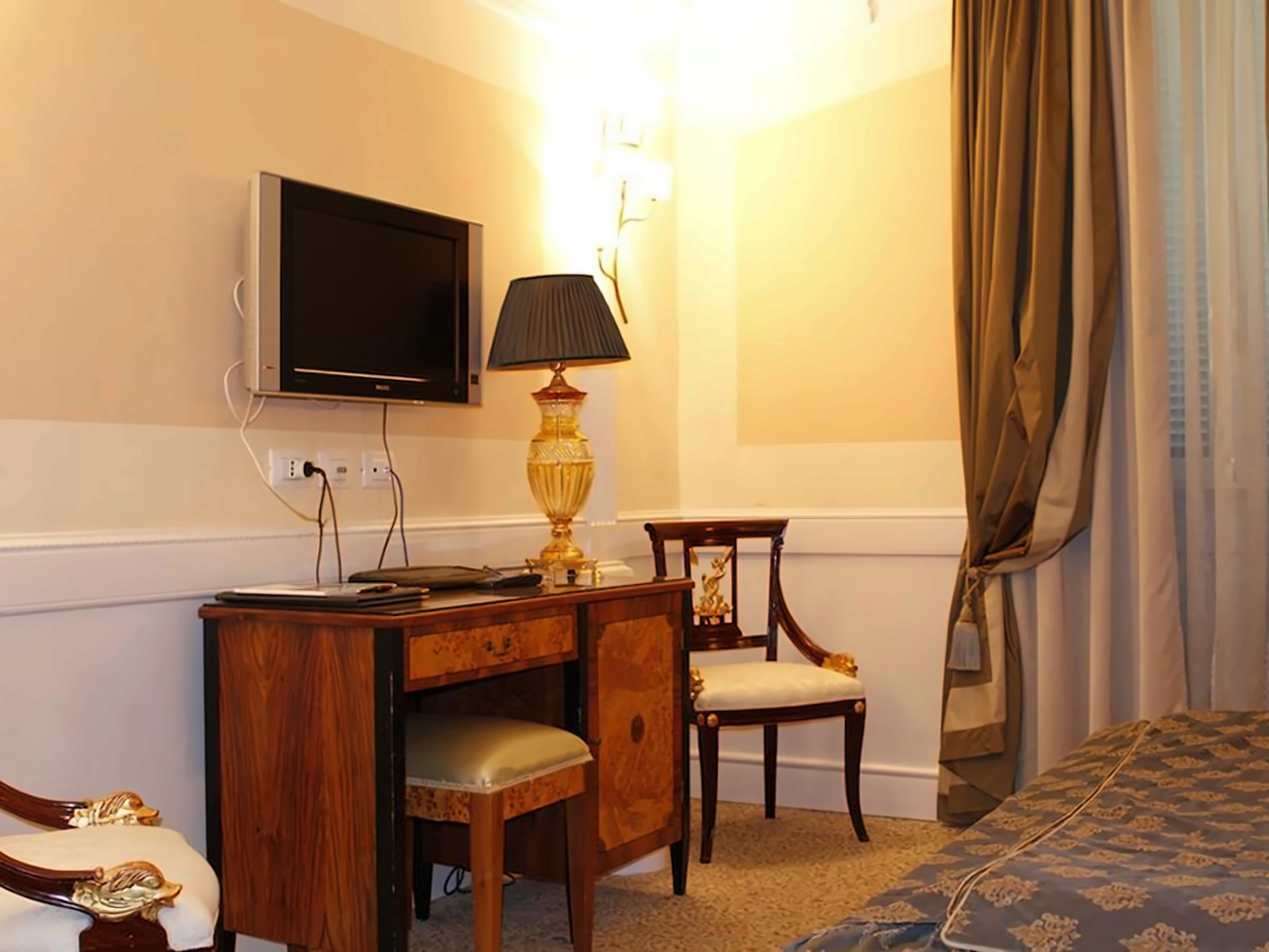 Boutique Hotel Trevi Рим Италия photo, price for the vacation from Join UP!