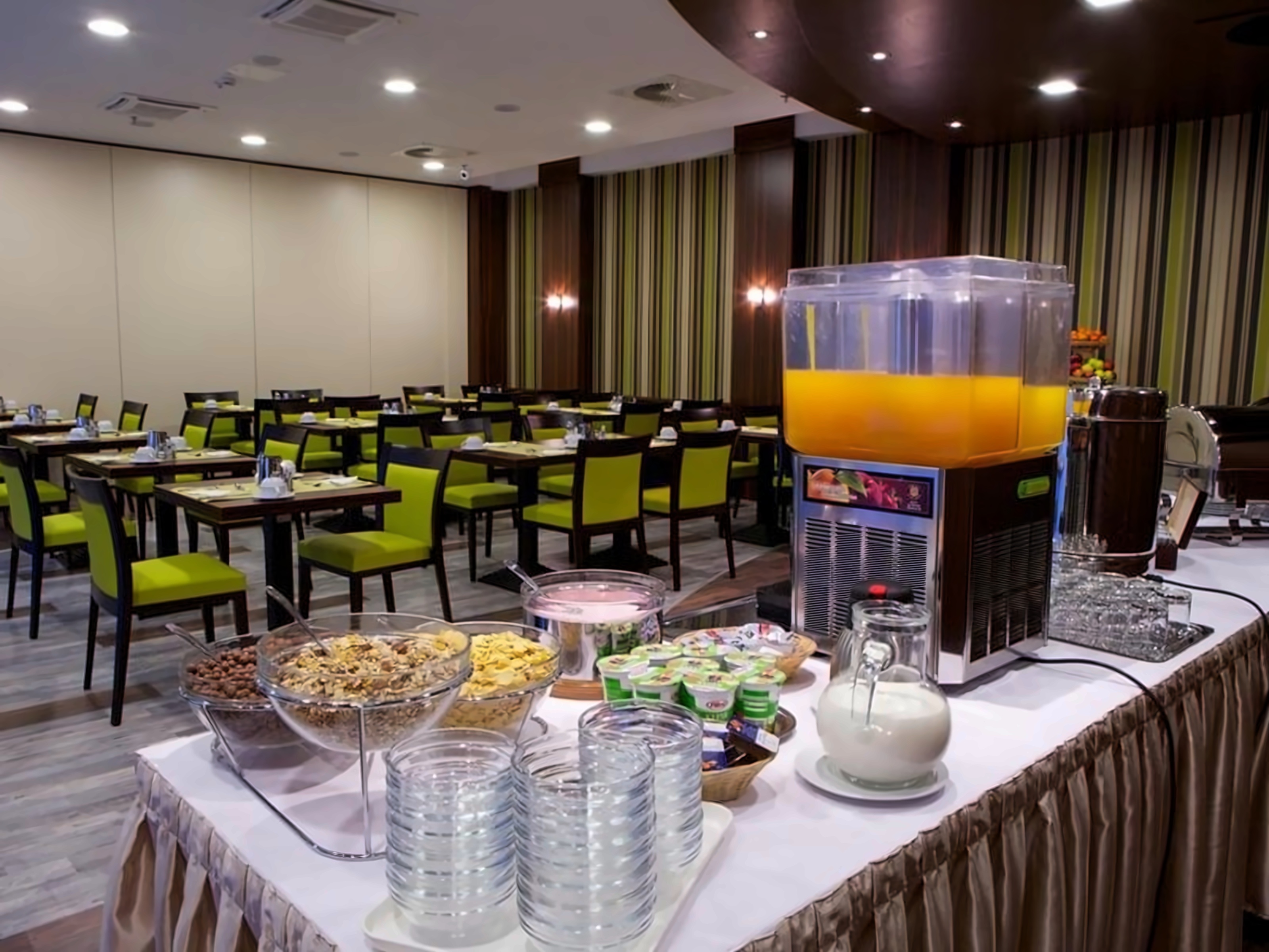 City Inn Hotel Будапешт Венгрия photo, price for the vacation from Join UP!