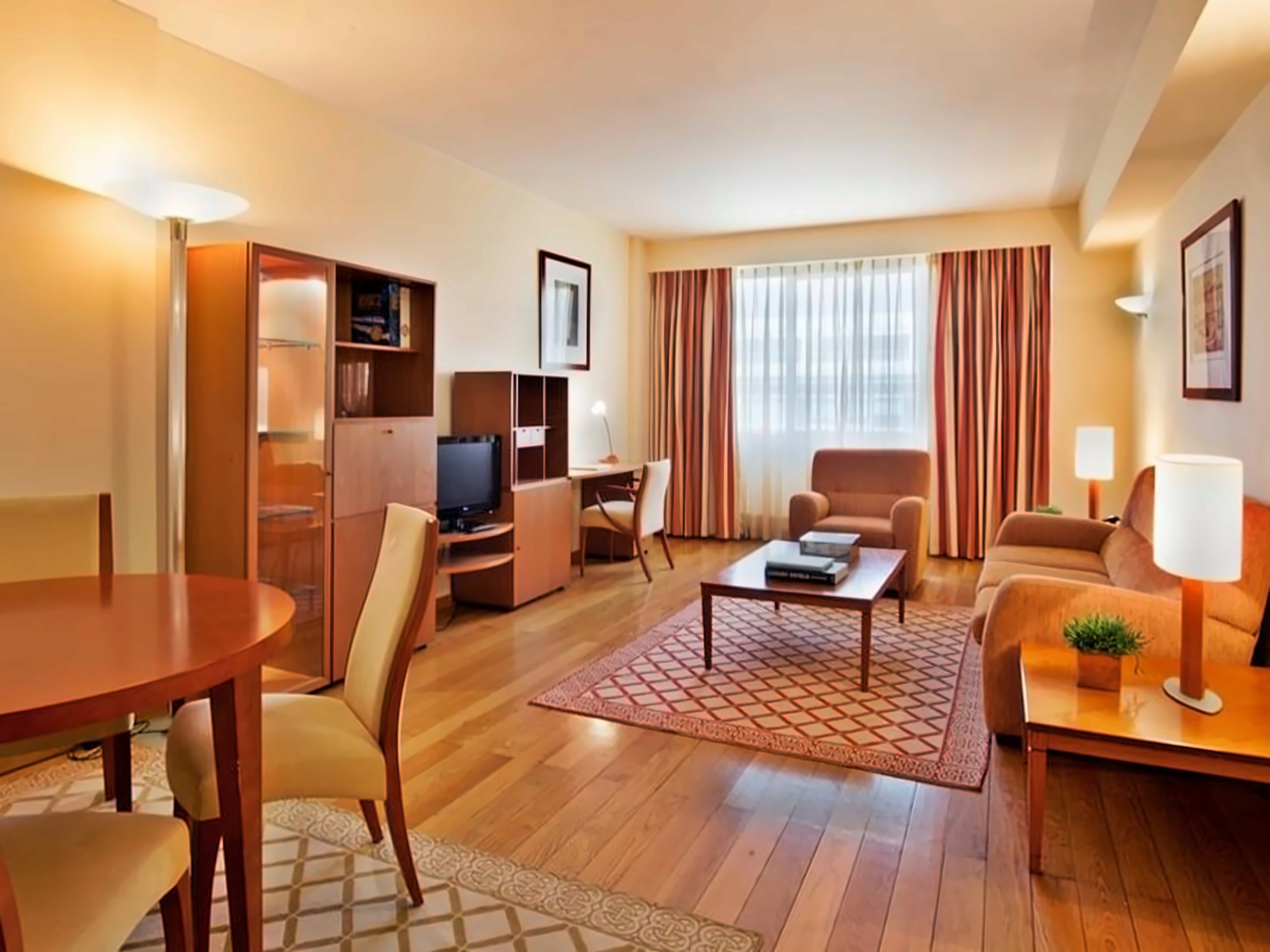 Hotel Altis Suites Лиссабон Португалия photo, price for the vacation ...