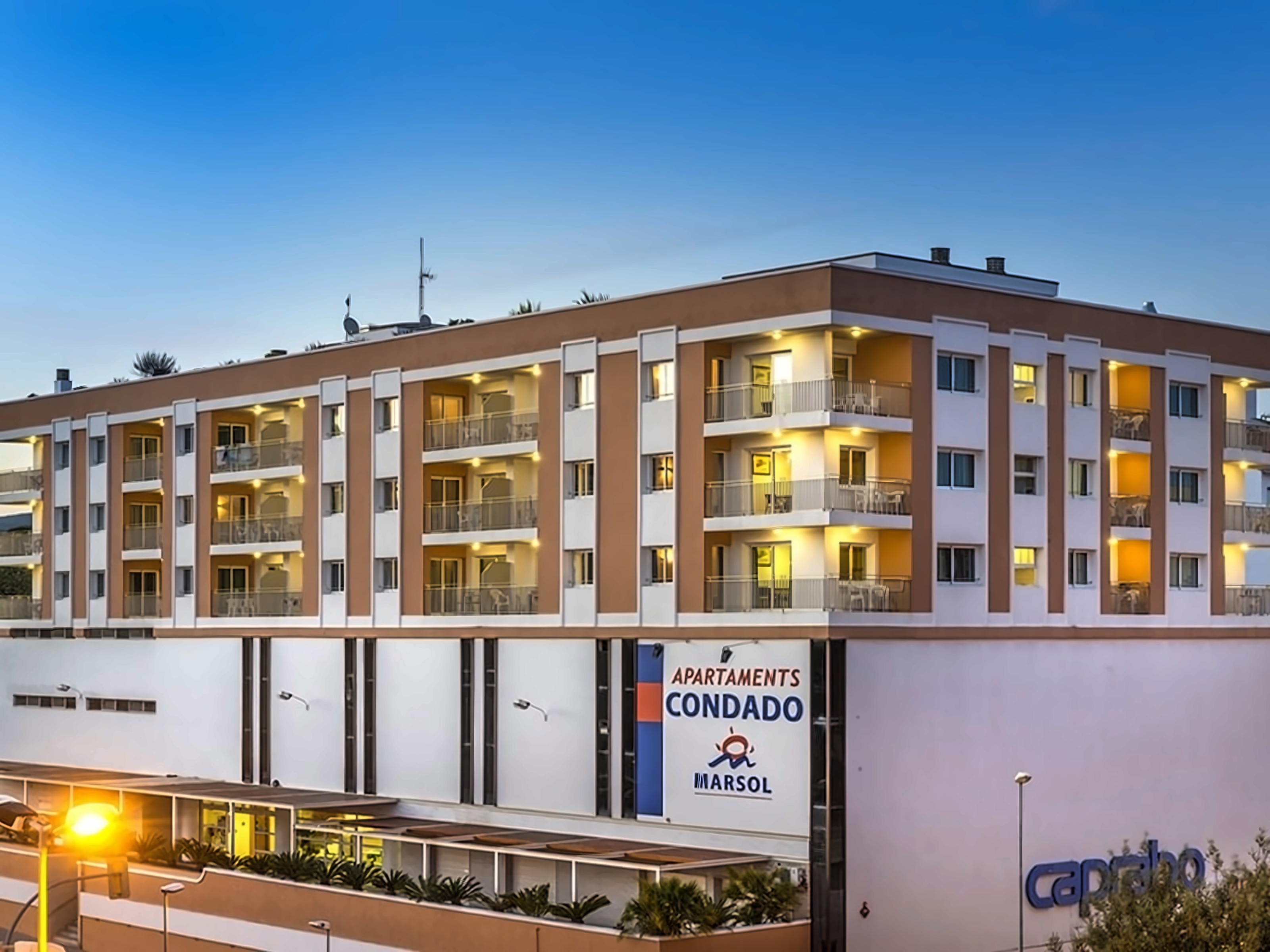 Condado Apt Lloret de Mar Spain photo, price for the vacation from Join UP!