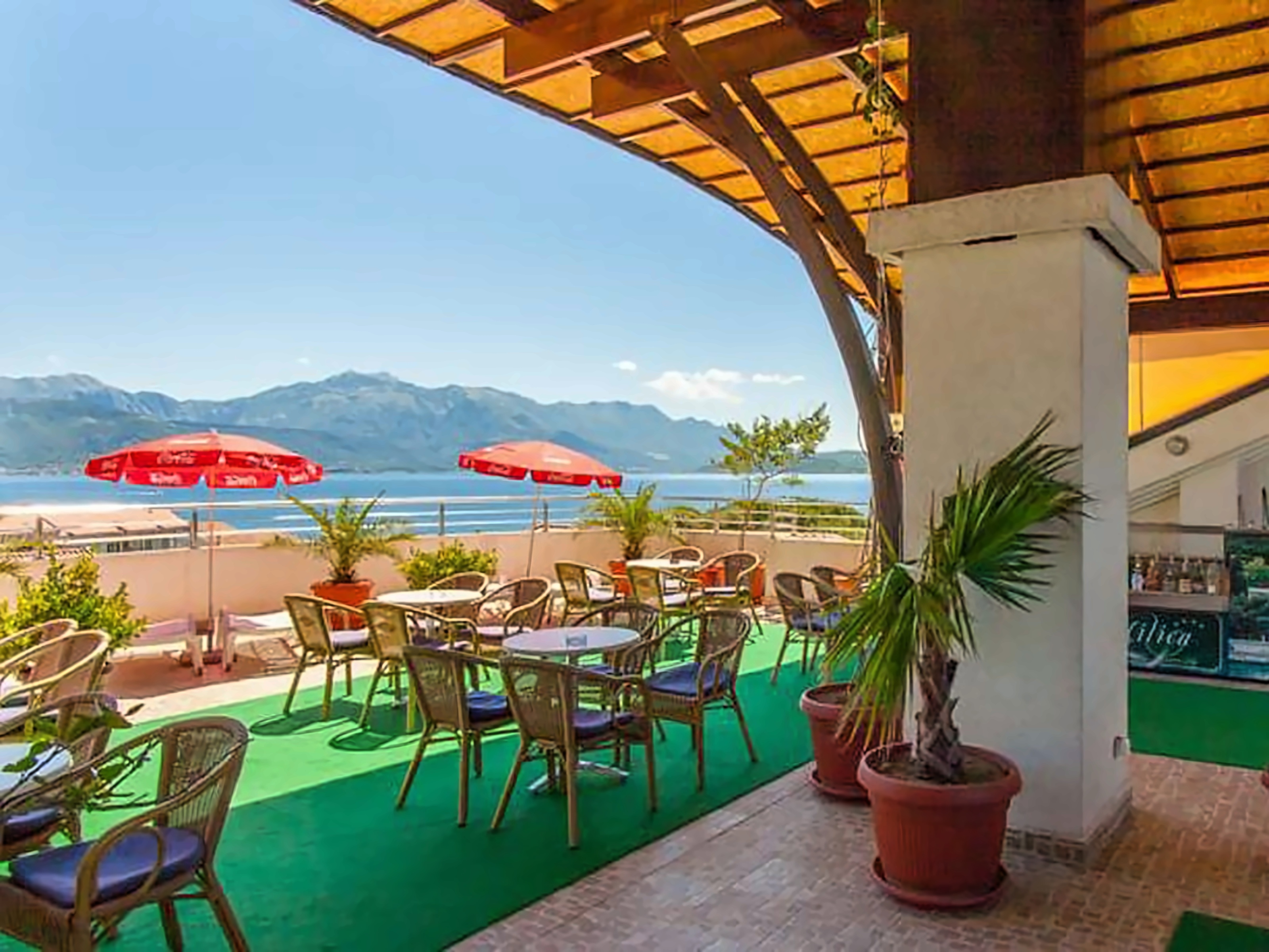 Villa Milica Djenovici Montenegro photo, price for the vacation from ...