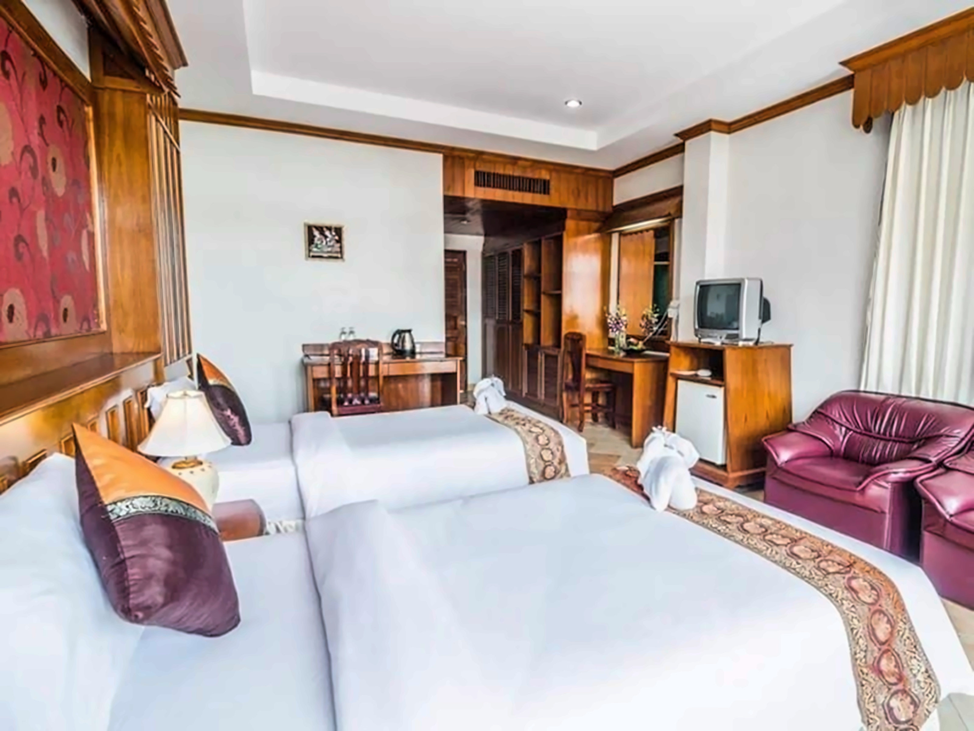 Tony Resort Phuket Patong Таиланд photo, price for the vacation from ...