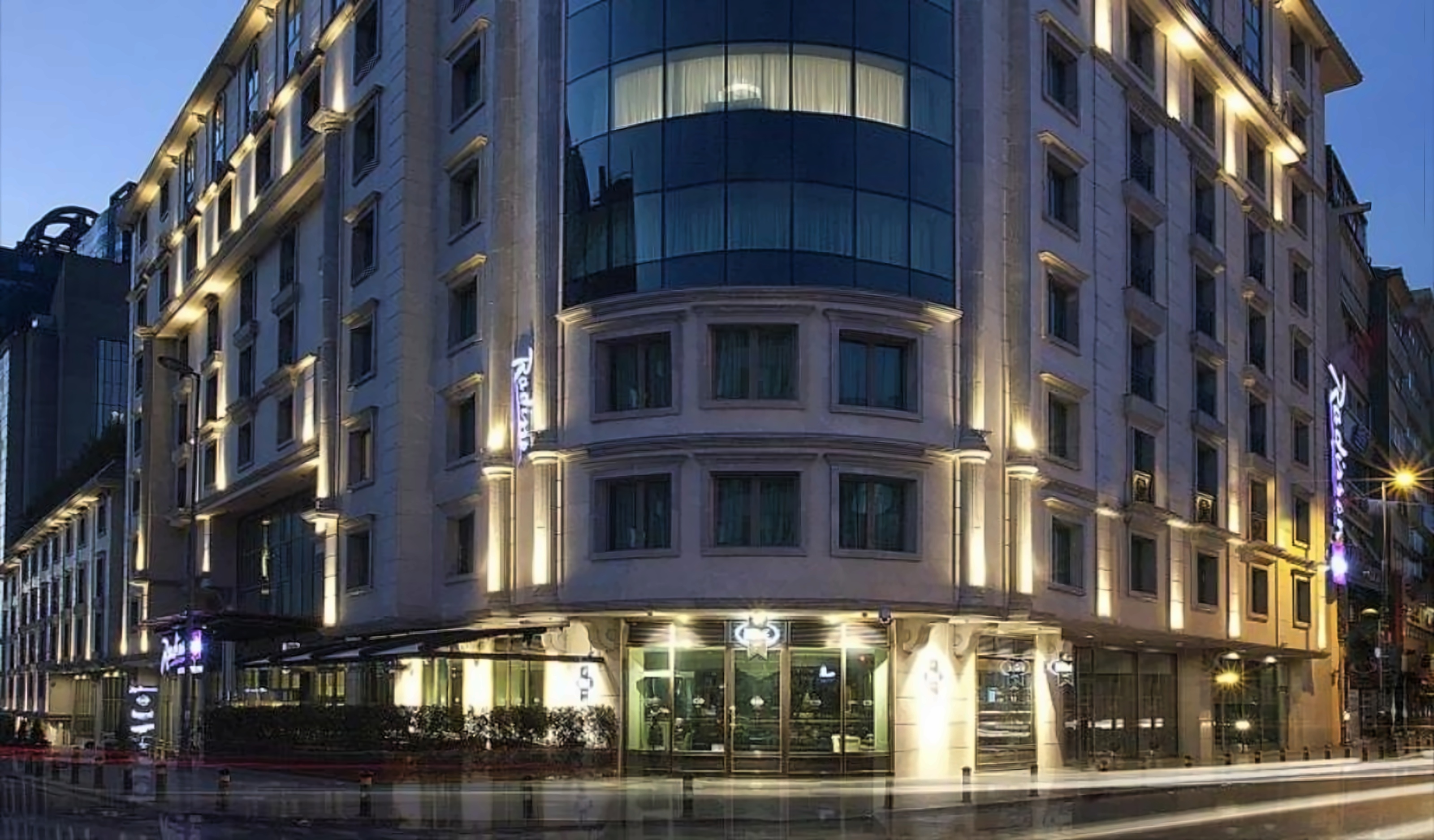 Radisson Blu Hotel Sisli Sisli Turkiye photo, price for the vacation ...