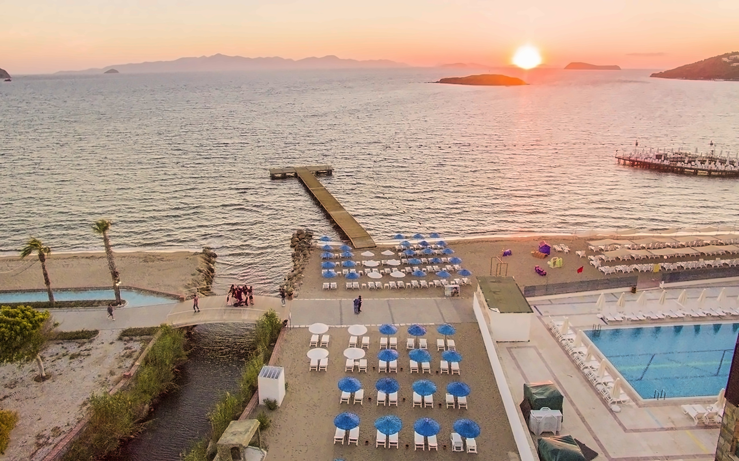 Tiana Beach Resort Turgutreis Turkiye photo, price for the vacation ...