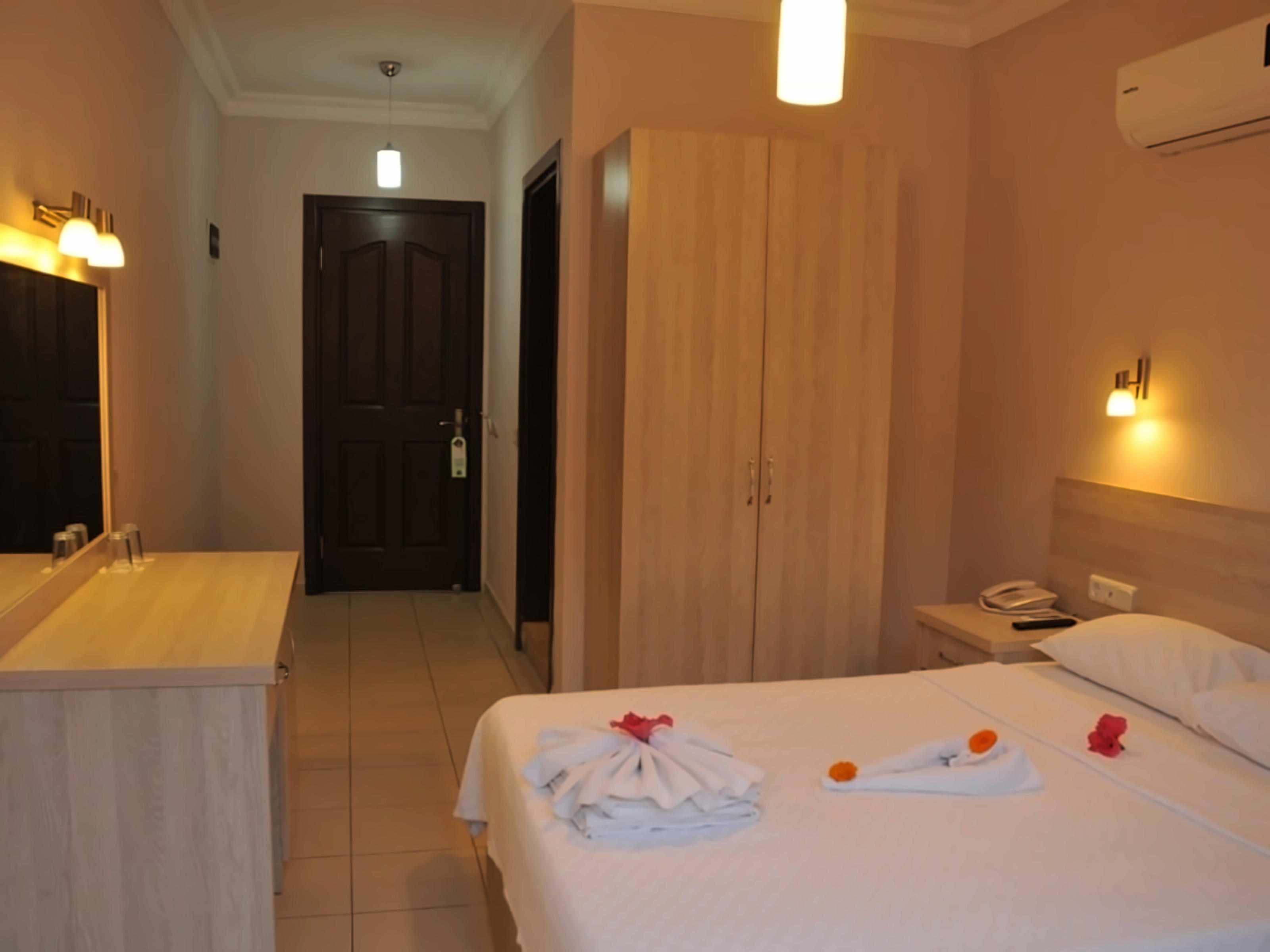 Akdeniz Beach Hotel Oludeniz Turkiye photo, price for the vacation from ...