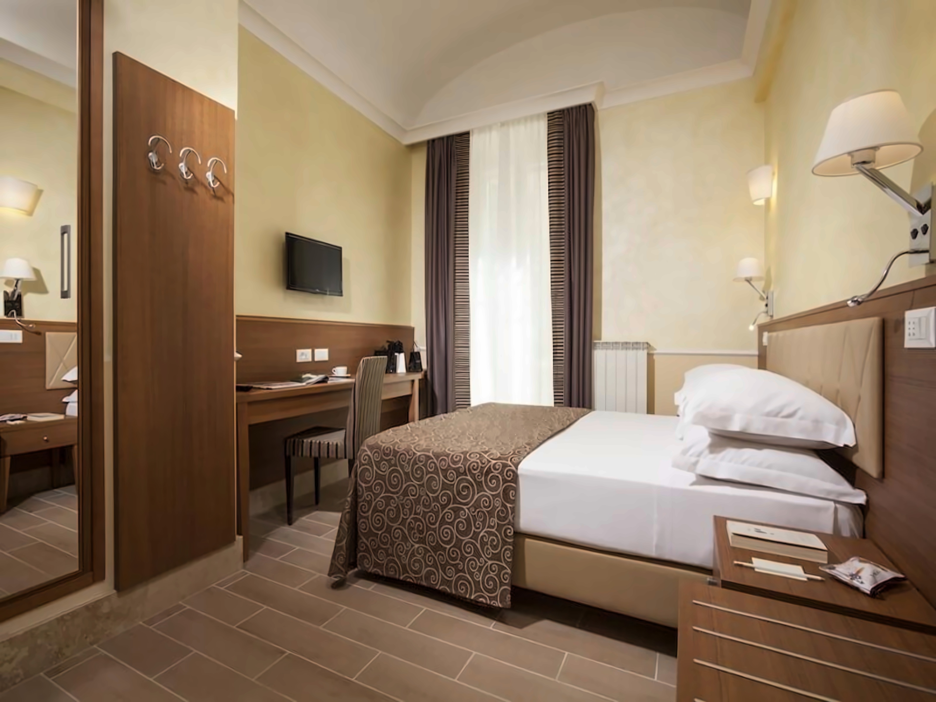 Kennedy (Roma) Рим Италия photo, price for the vacation from Join UP!