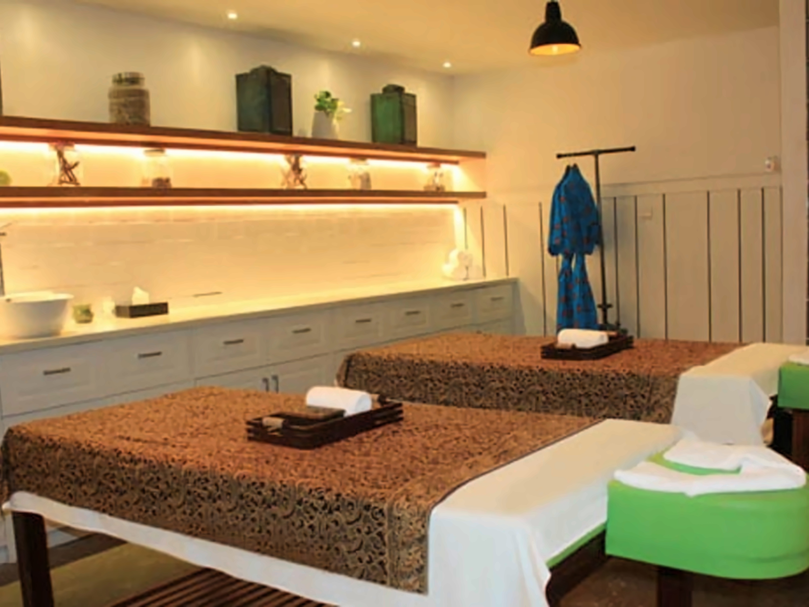 Dash Hotel Семиньяк Индонезия (о. Бали) photo, price for the vacation from Join UP!