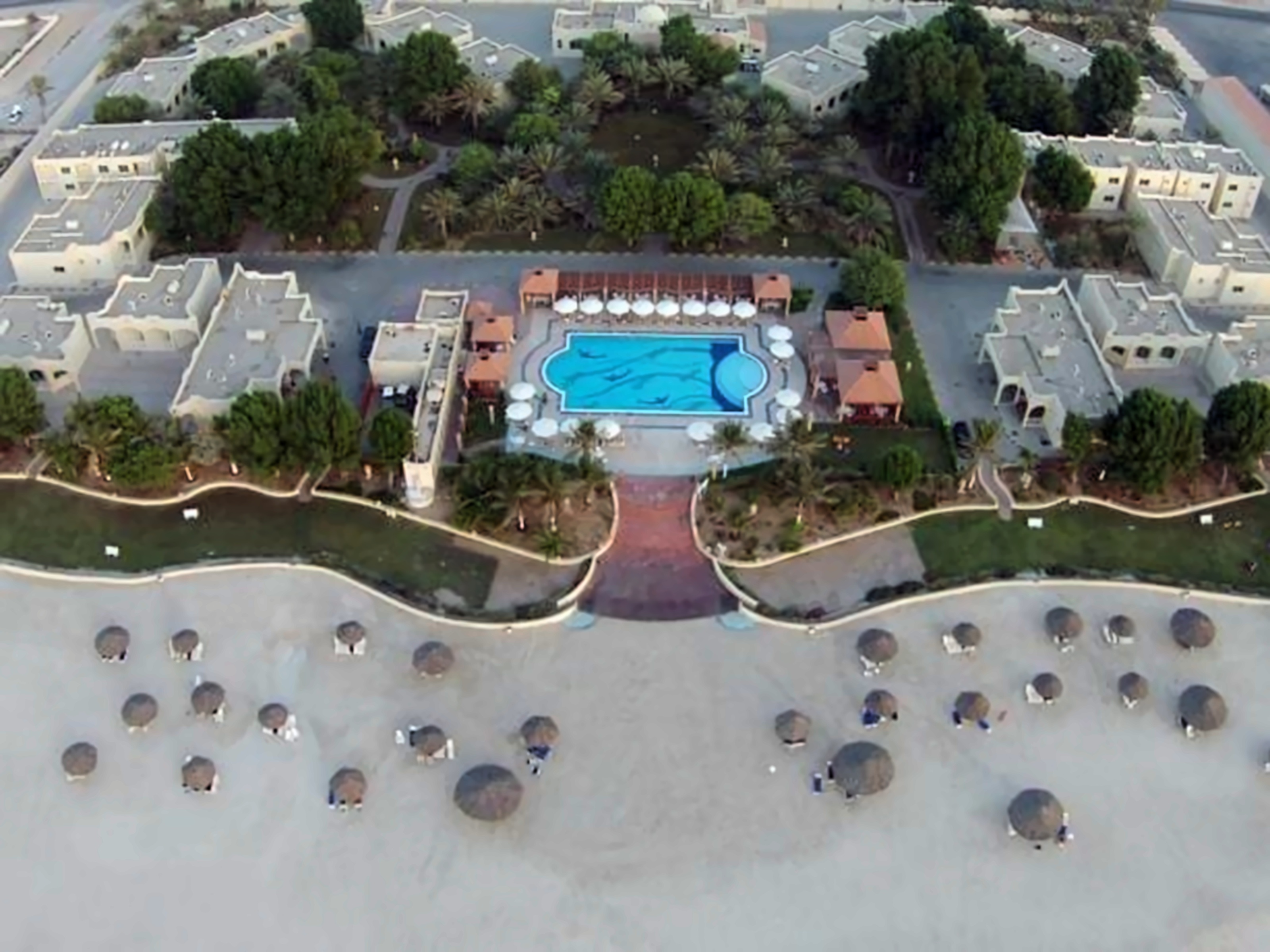 Umm Al Quwain Beach Hotel Умм Аль Кувейн ОАЭ photo, price for the ...