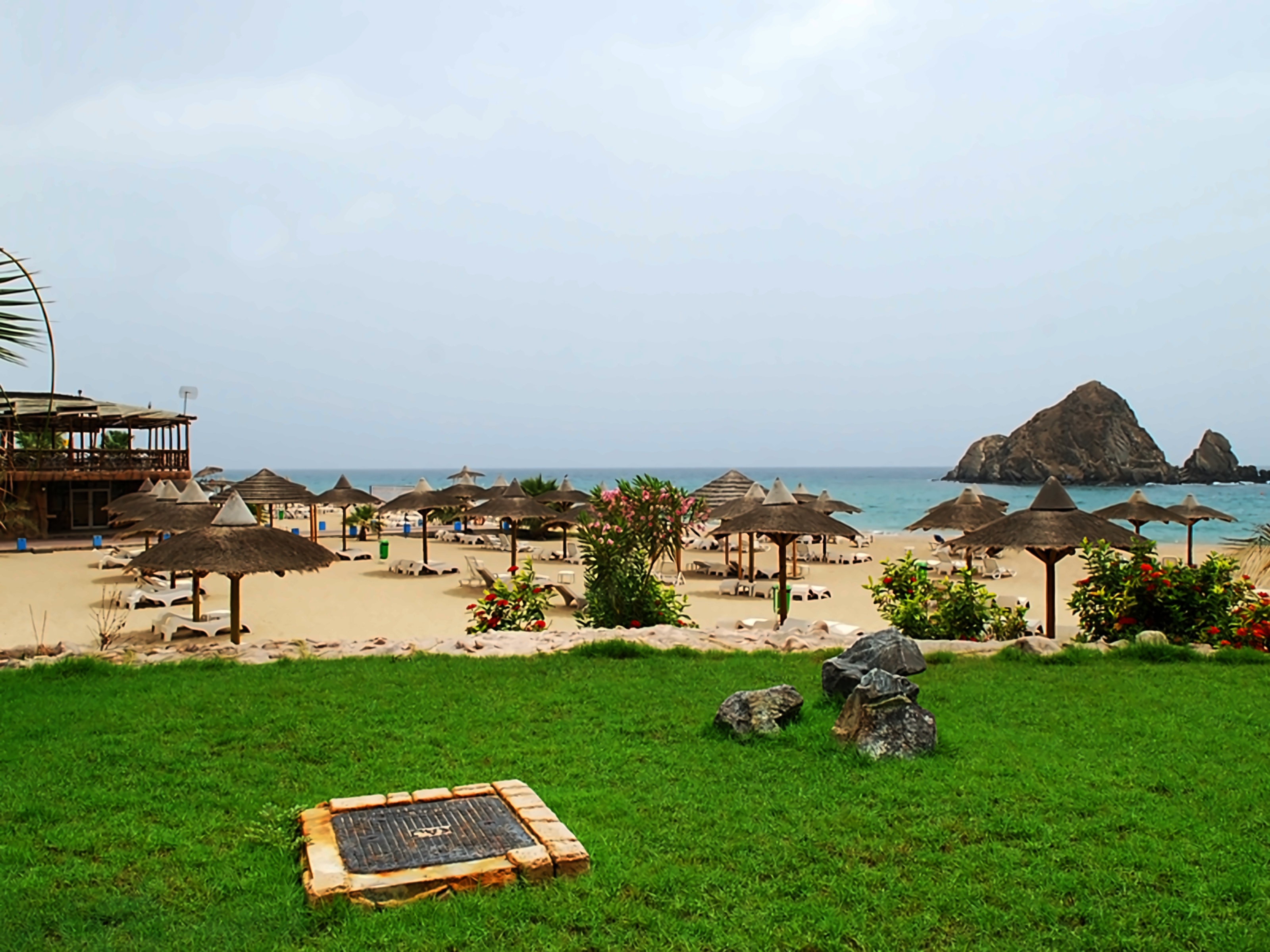 Sandy Beach Hotel & Resort Fujairah UAE photo, price for the vacation ...